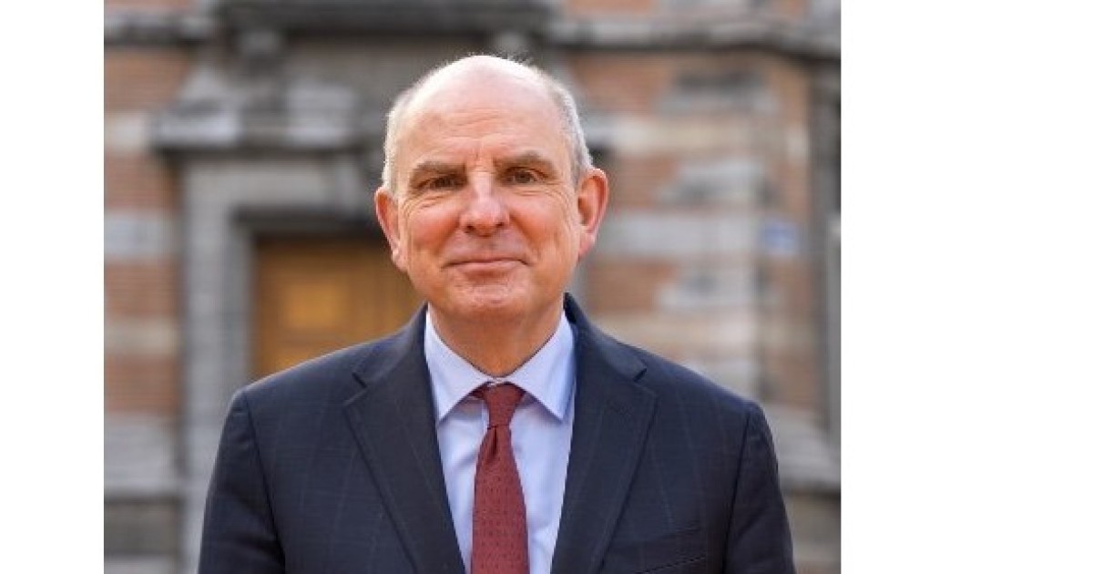 Over Aperitiefcauserie met Prof. em. Koen Geens - Lommel